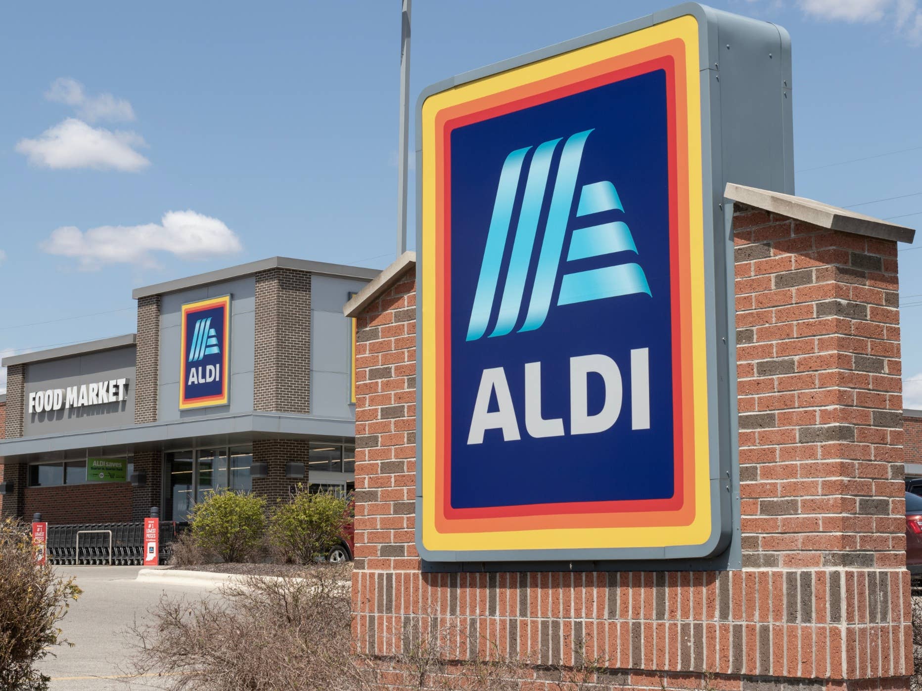 Ja, wirklich: Aldi verlangt erstmals „Eintrittsgeld“