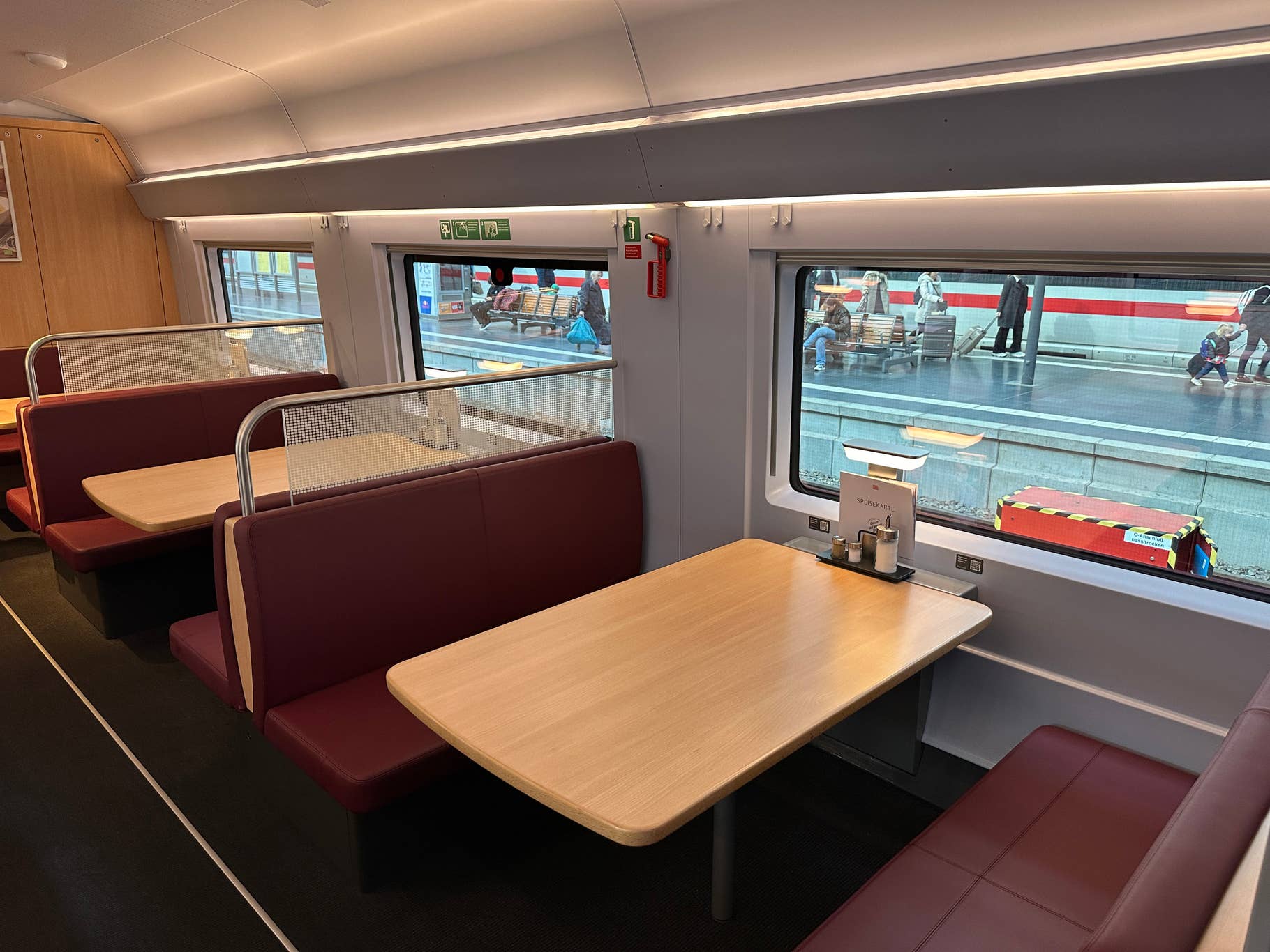 Die Deutsche Bahn baut den ICE um: Das ändert sich für dich