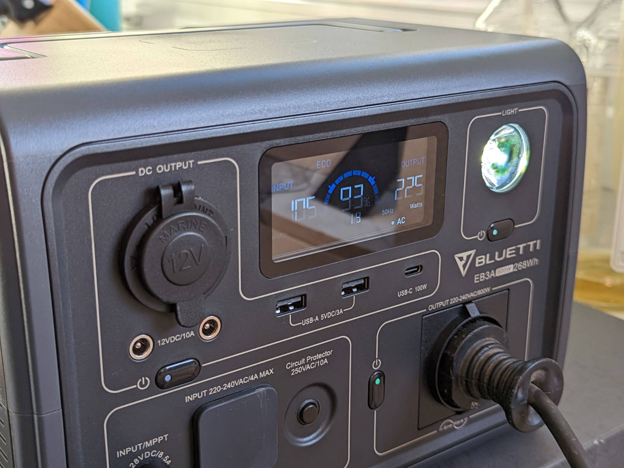 Vielseitige Powerstation für unter 300 Euro: Bluetti EB3A als Solar ...