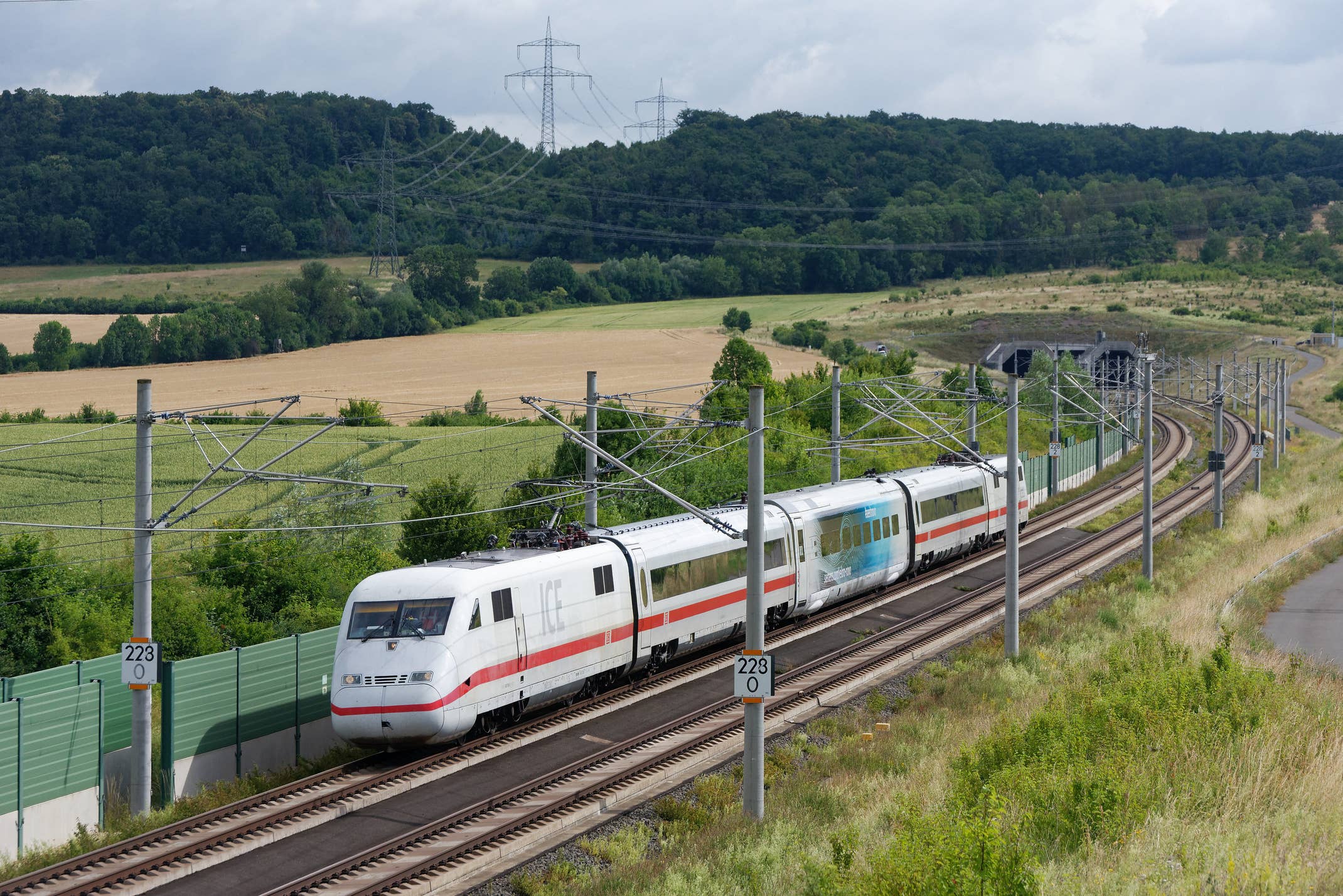 Tschüss Verspätung: Deutsche Bahn mit Geschwindigkeitsrekord