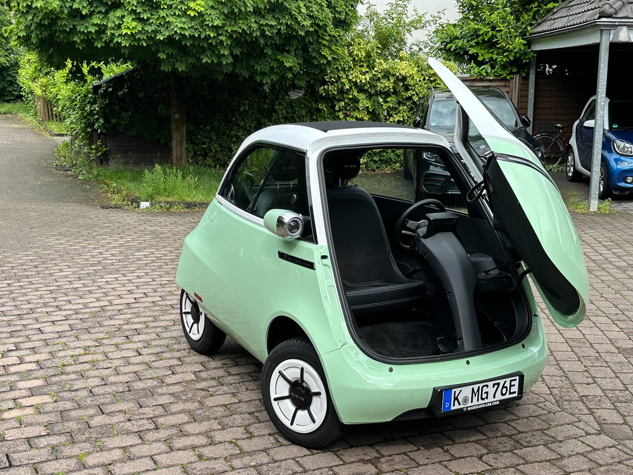 Microlino im Test: Was kann das E-Auto im Isetta-Design?