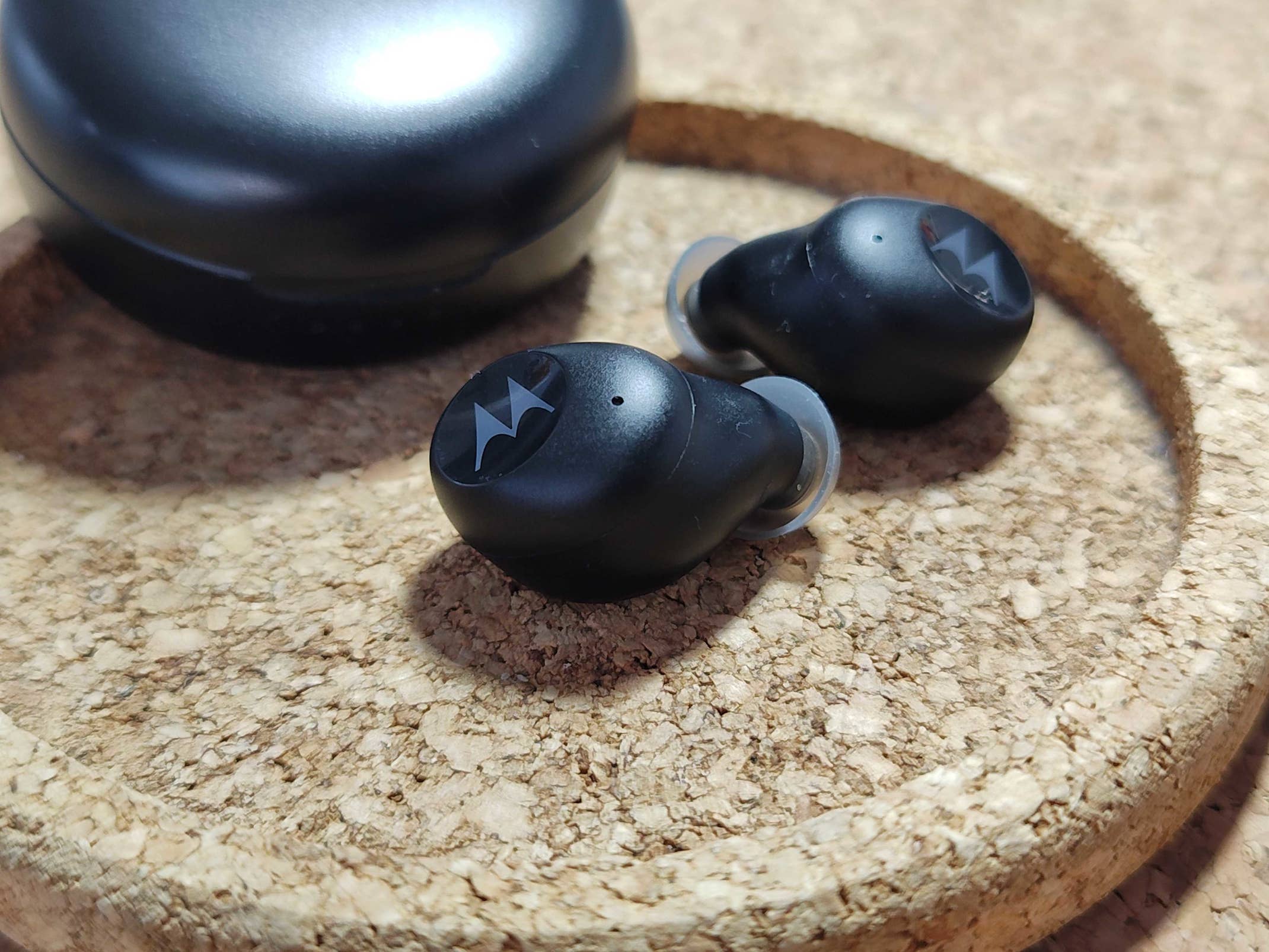 Moto Buds 150 im Test: Der Preis-Leistungs-Sieger für 50 Euro?