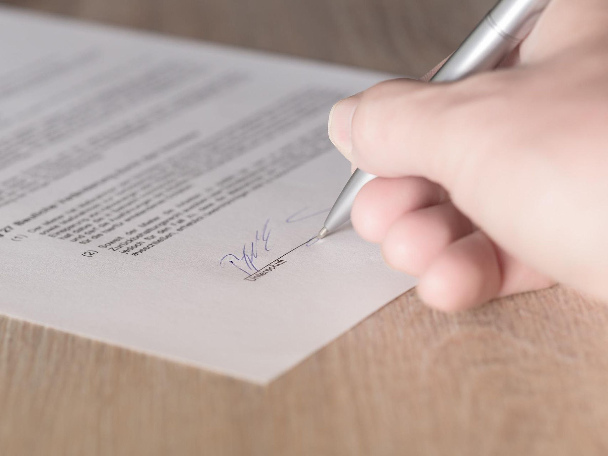 Vertrag kündigen: Das ändert sich ab 1. Juli für dich